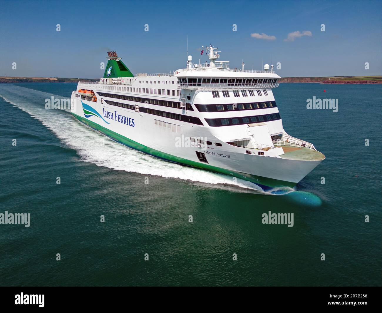 Oscar Wilde ist eine Tallink Kreuzfahrtfähre auf der Chartertour nach ...