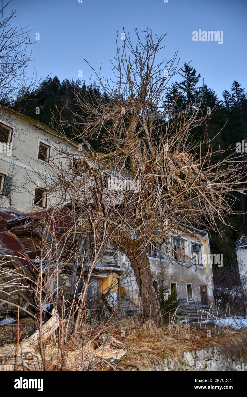 Prags, Pragsertal, Außerprags, Südtirol, Lost Place, Hotel, Verfallen ...