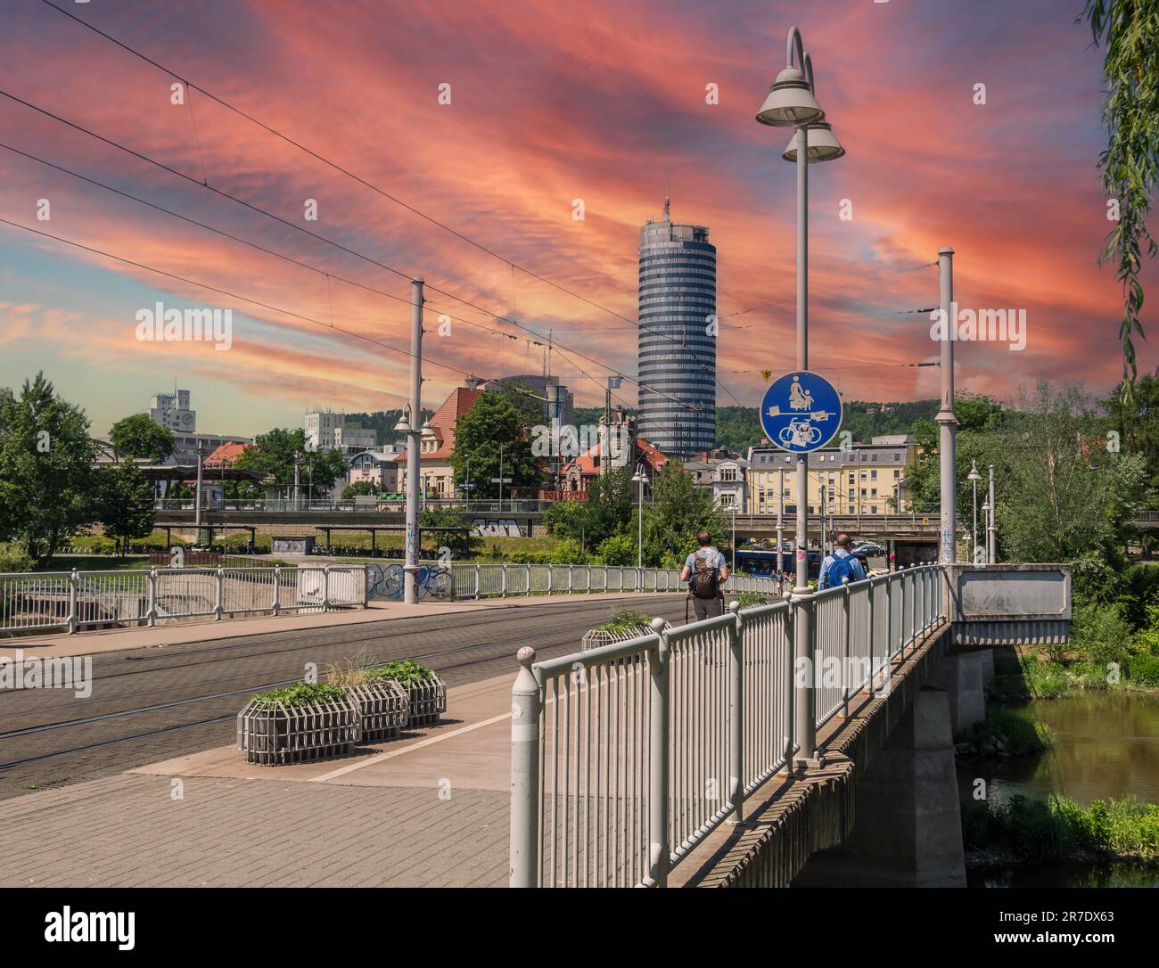 Bahnhof jena paradies -Fotos und -Bildmaterial in hoher Auflösung – Alamy