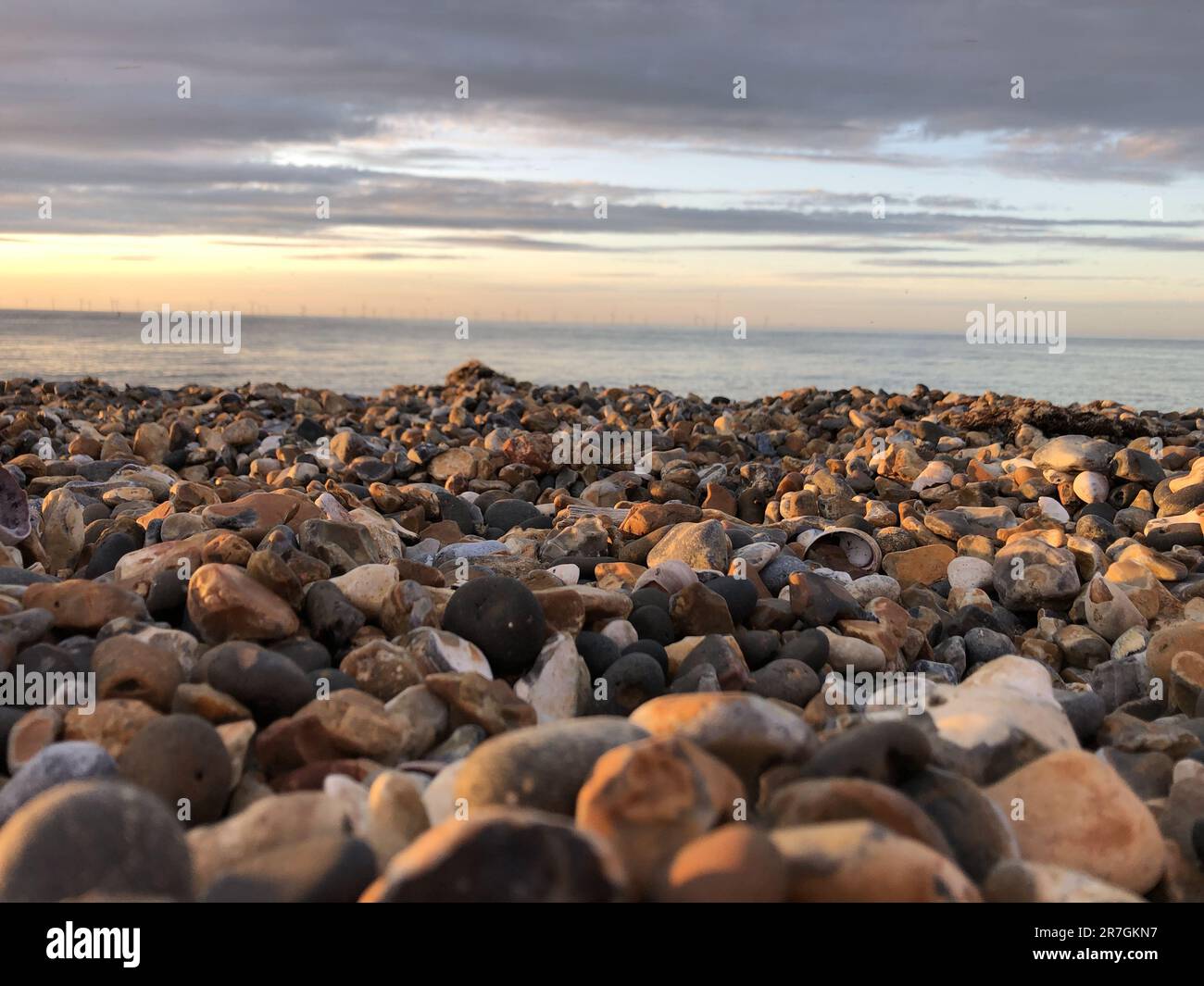 Herne Bay Western Esplanade Stone Beach, verschiedenfarbige ...