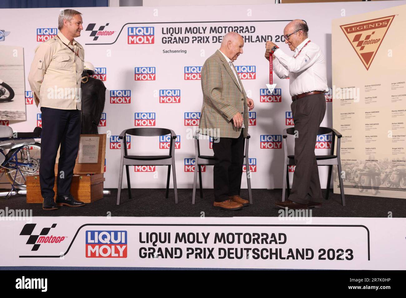 Hans-Georg Anscheidt ist jetzt eine MotoGP™-Legende! Der Deutsche war ...