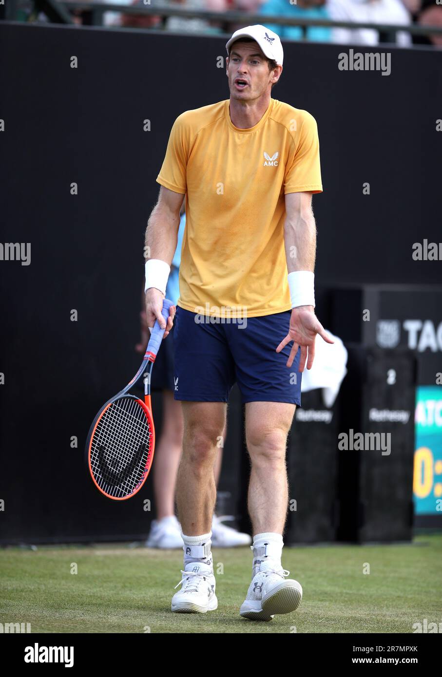 Andy Murray reagiert während seines Viertelfinalspiels gegen Dominic ...