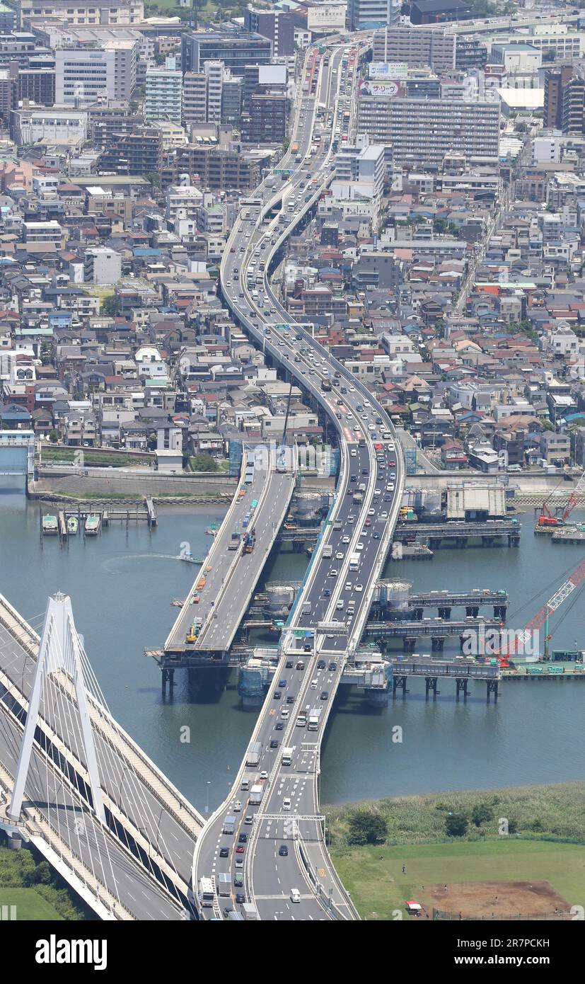 An aerial photo shows the Haneda Route (Route 1) of Shuto Expressway ...
