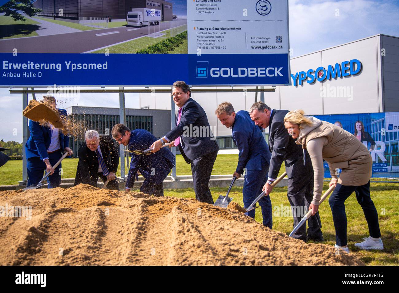 05. Mai 2023, Mecklenburg-Vorpommern, Schwerin: Bernd Nottebaum (l-r ...