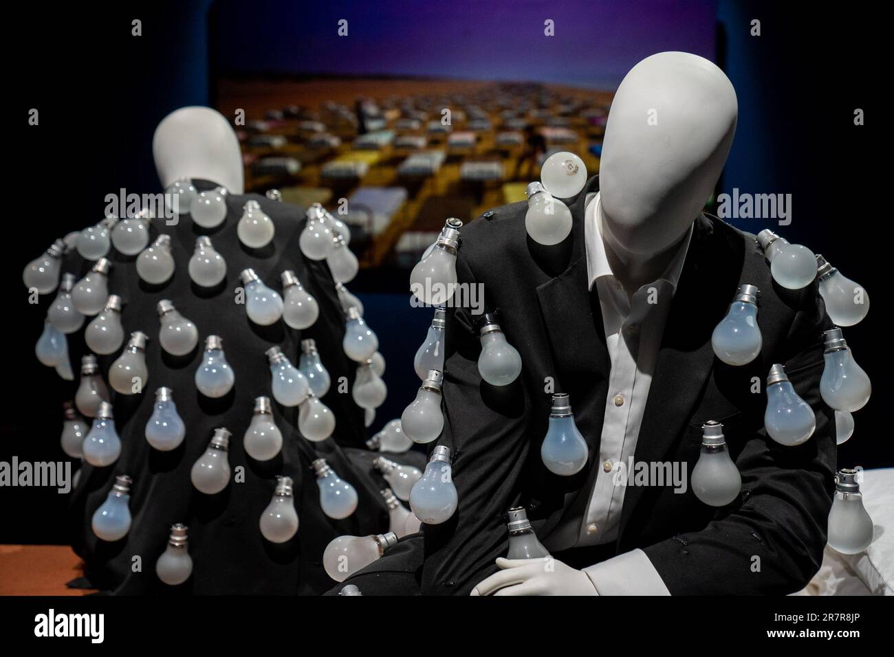 Artefakte aus dem Album „A Momentary Lapse of Reason“ in der Ausstellung „Pink Floyd - their ...