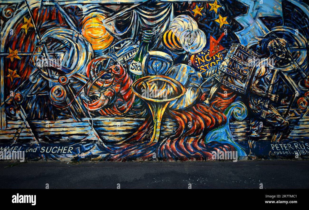 Peter Russell, Sky and Seeker, Kunstwerke an der ehemaligen Berliner ...