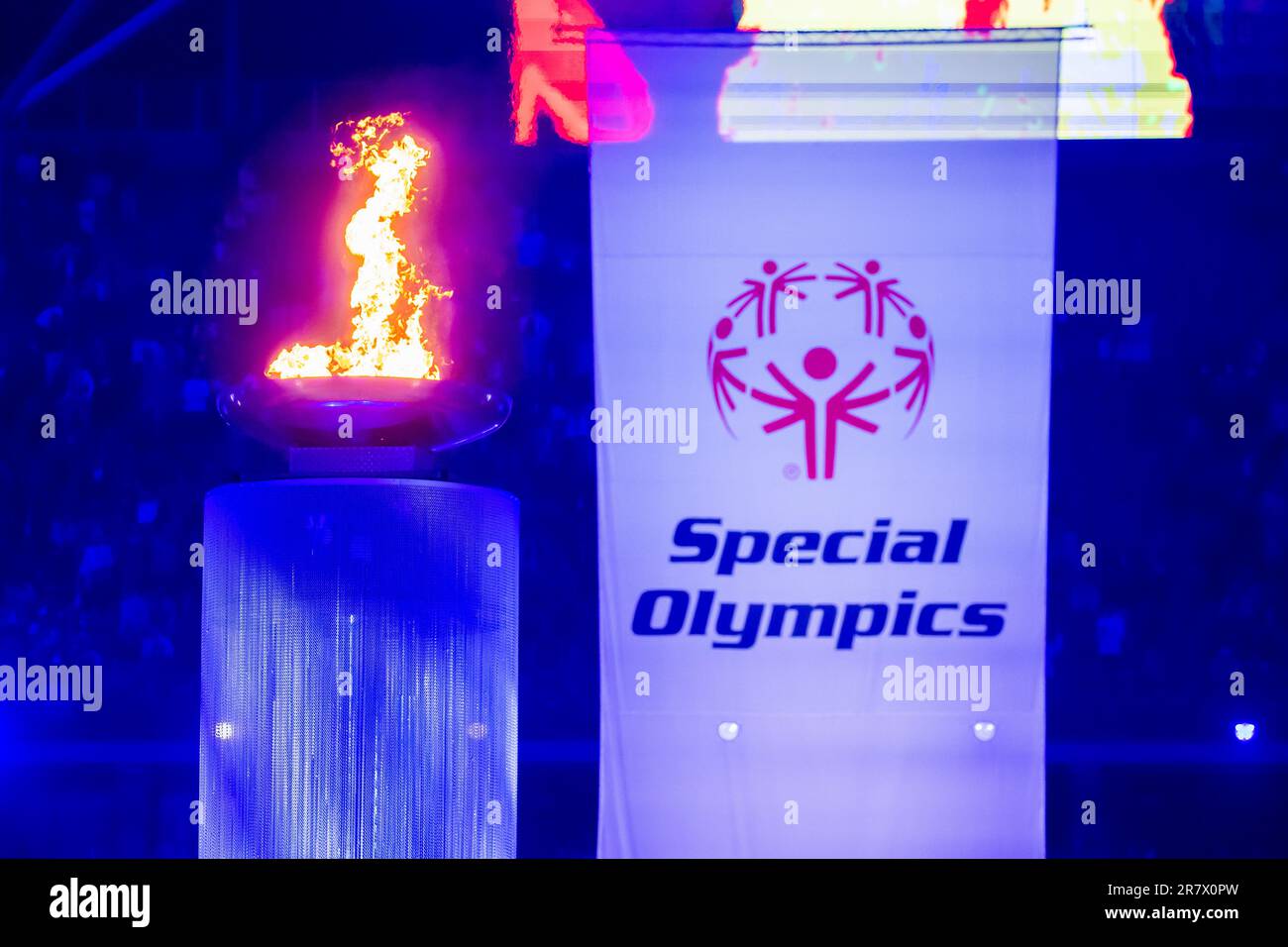 Berlin, Deutschland. 17. Juni 2023. Die Flammen der Special Olympics ...