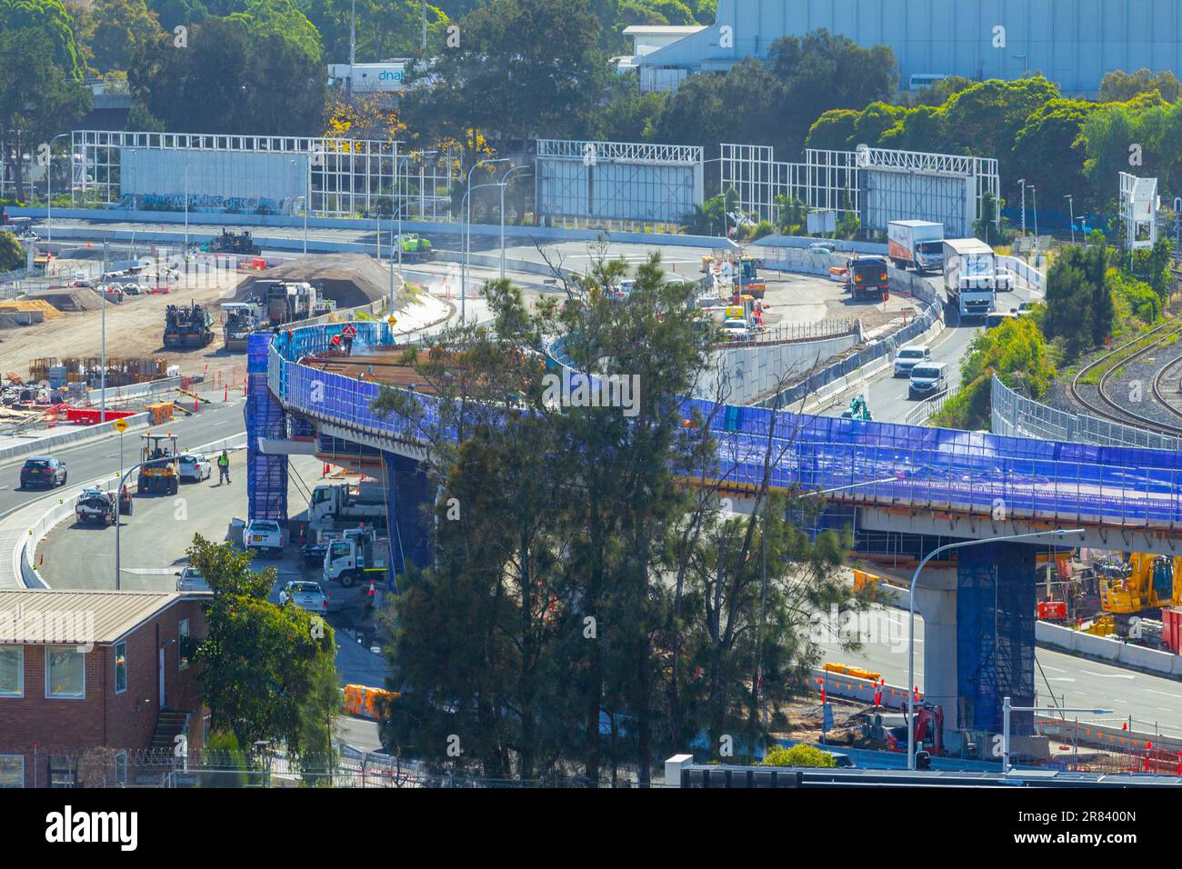 Bau des Projekts „Sydney Gateway“ am Flughafen Sydney in Sydney ...