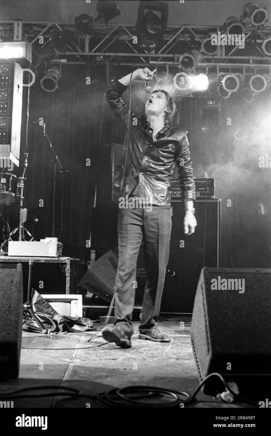Brutus band Schwarzweiß-Stockfotos und -bilder - Alamy