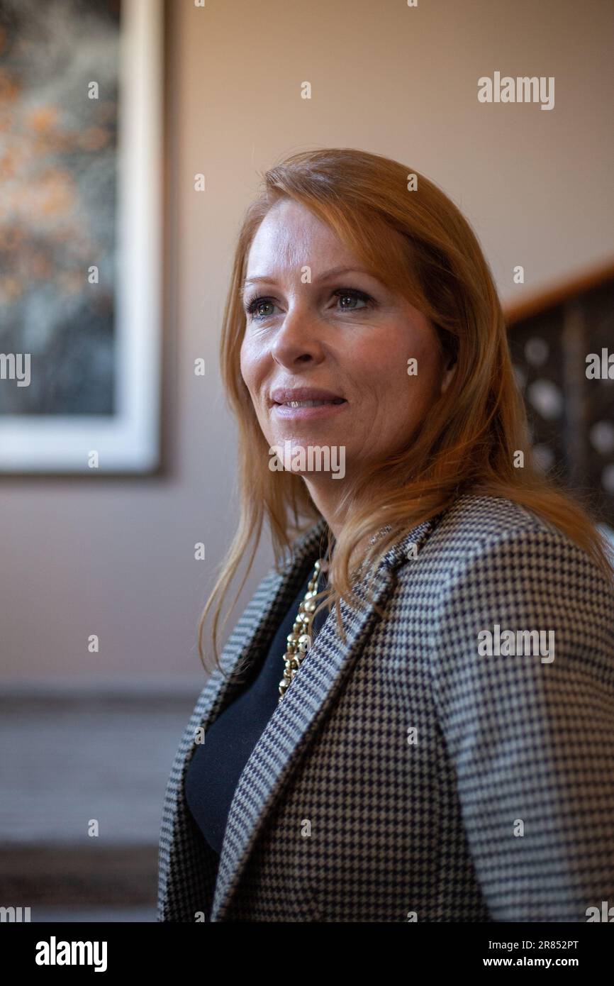 Ash regan -Fotos und -Bildmaterial in hoher Auflösung – Alamy