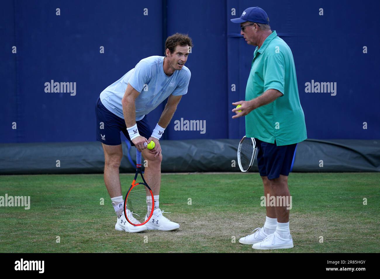 Andy Murray interagiert mit seinem Trainer Ivan Lendl am ersten Tag der ...