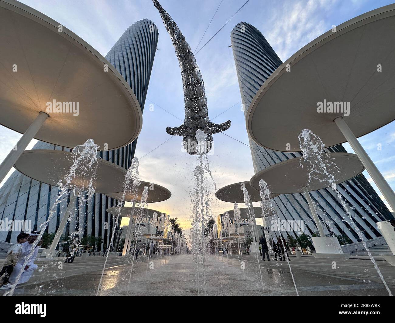 Lusail, Katar - 28. Juni 2023: Lusail Plaza 4 Tower. Al Saad Tower ...