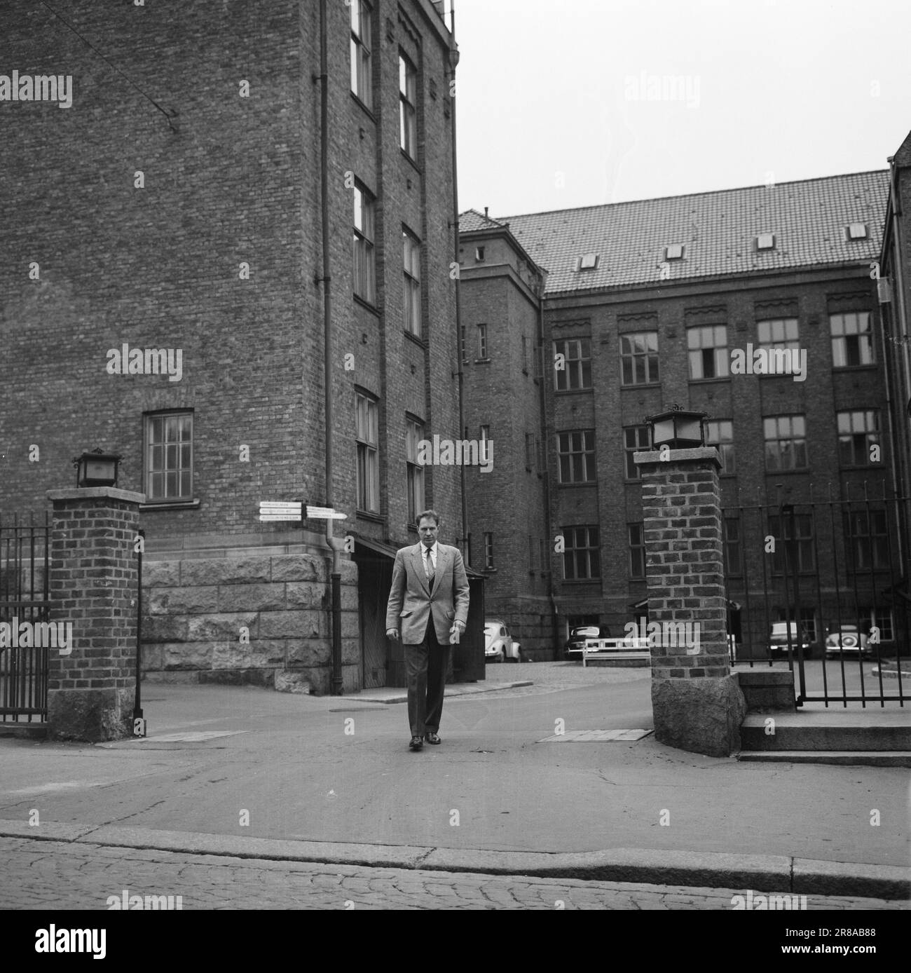 Aktuell 38-6-1960: Angst? Fast verrückt, aber in der Welt sagte die ...