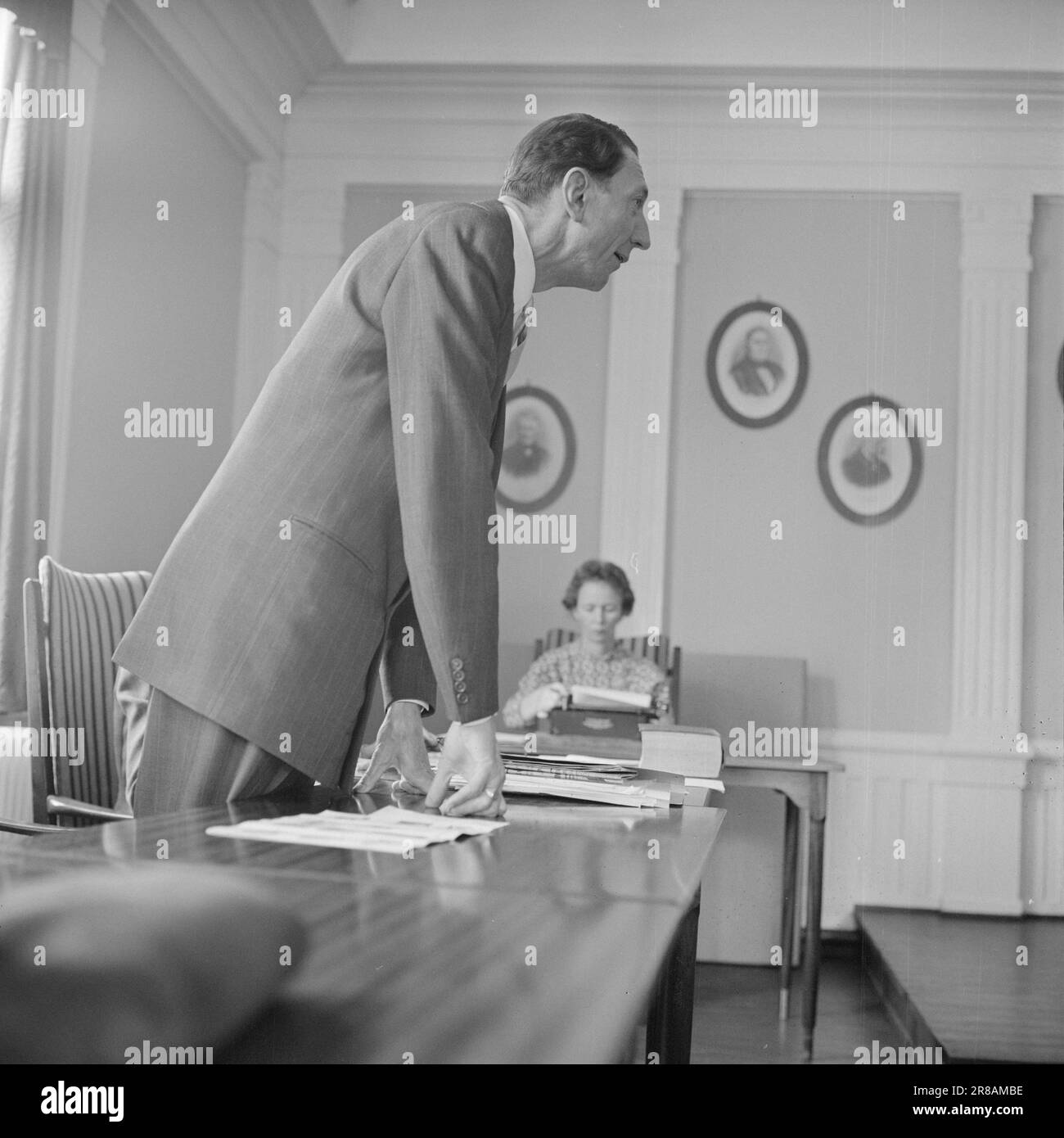 Aktueller Stand 16-8-1960: Würstchen, Jus und Juster [Bild 0023]die ...