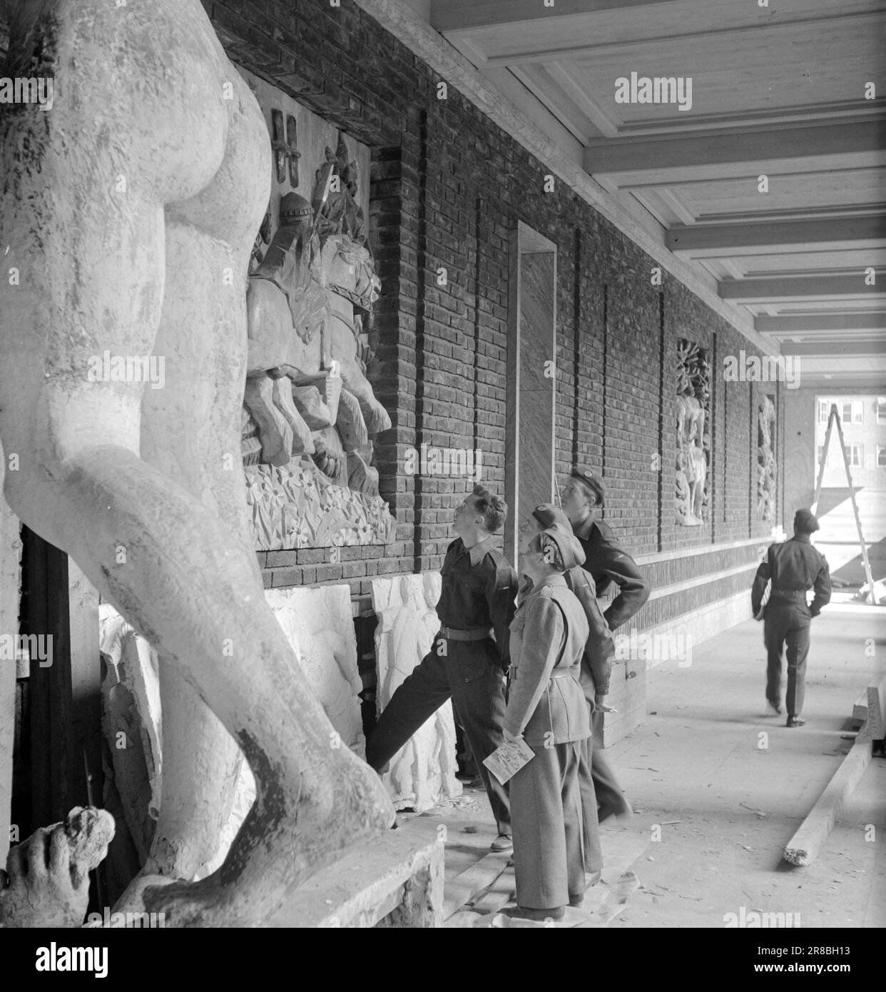 Aktuelle Zeit 10-1950: Nordnorwegen schaut auf OsloAt Ende April ...