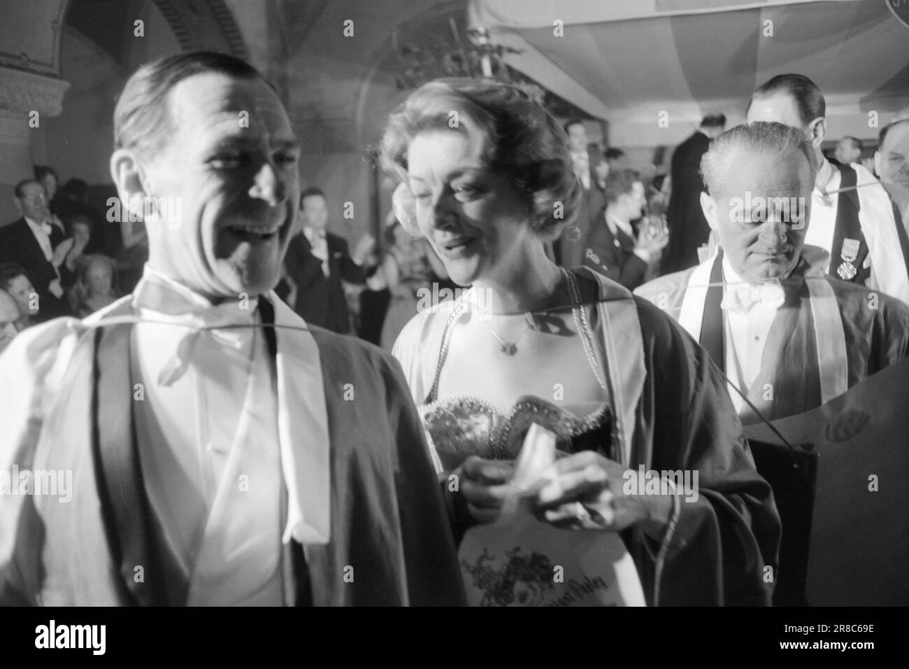 Aktuell 55-3-1960: Ehre auf der Nase der Künstlerverband ist 100 Jahre ...