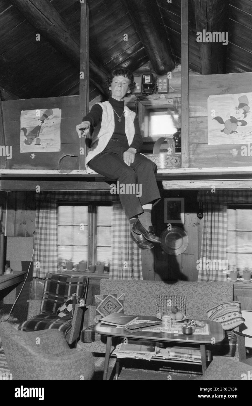 Alte oma beine -Fotos und -Bildmaterial in hoher Auflösung – Alamy