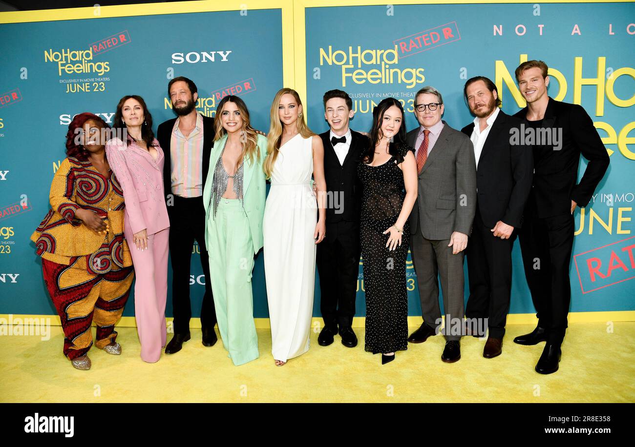Alysia Joy Powell, left, Laura Benanti, Ebon Moss-Bachrach, Gene ...