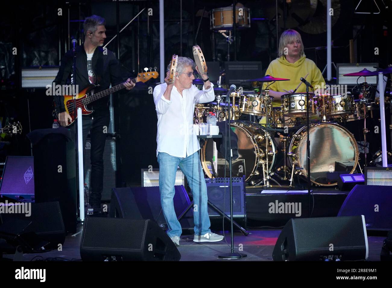 Jon Button, Roger Daltrey und Zak Starkey von The Who live bei einem ...