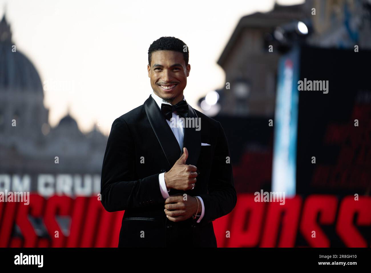 US-Schauspieler Greg Tarzan Davis posiert während der Premiere des ...