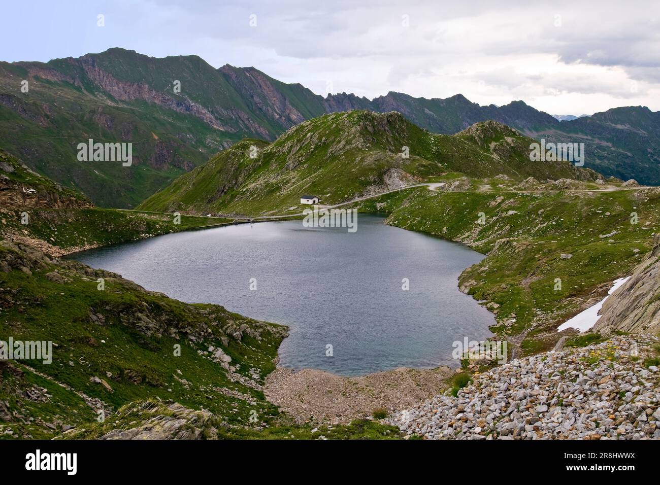 Lago naret -Fotos und -Bildmaterial in hoher Auflösung – Alamy