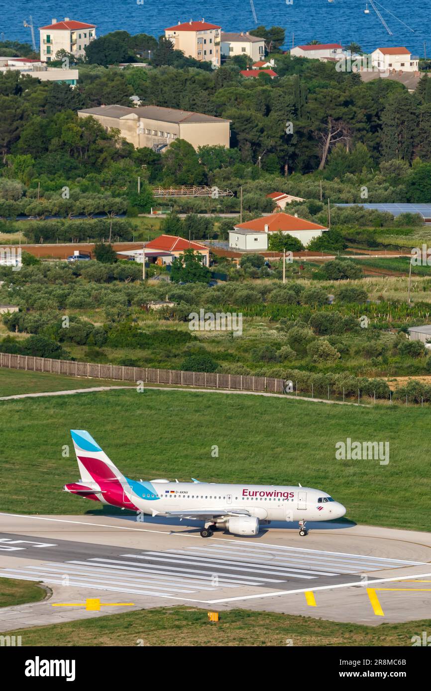 Split, Kroatien - 27. Mai 2023: Flugzeug Eurowings Airbus A319 am ...