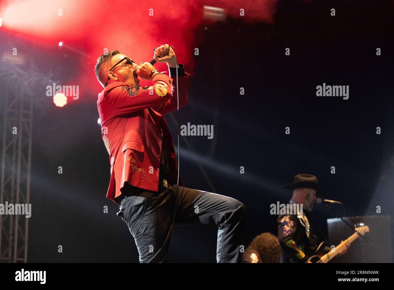 Spiritworld band -Fotos und -Bildmaterial in hoher Auflösung – Alamy