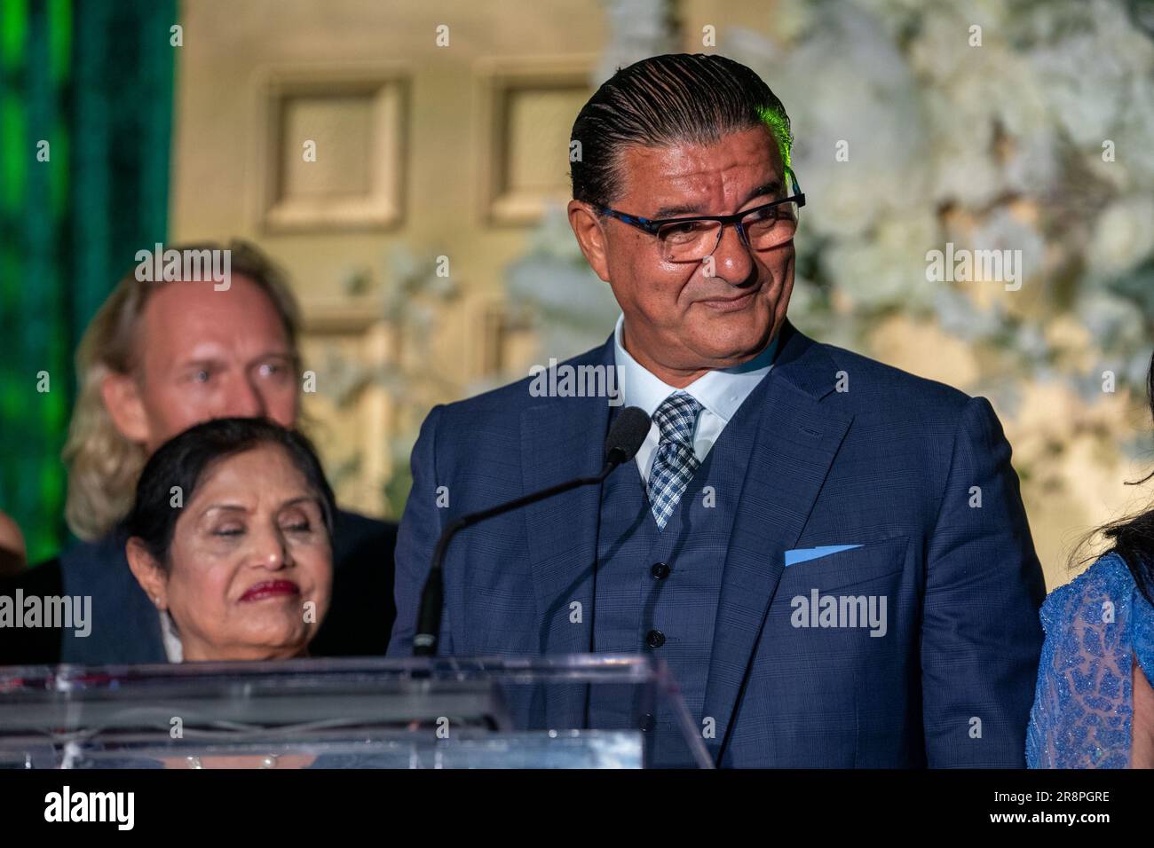 Dr neil dhalla award of excellence -Fotos und -Bildmaterial in hoher ...