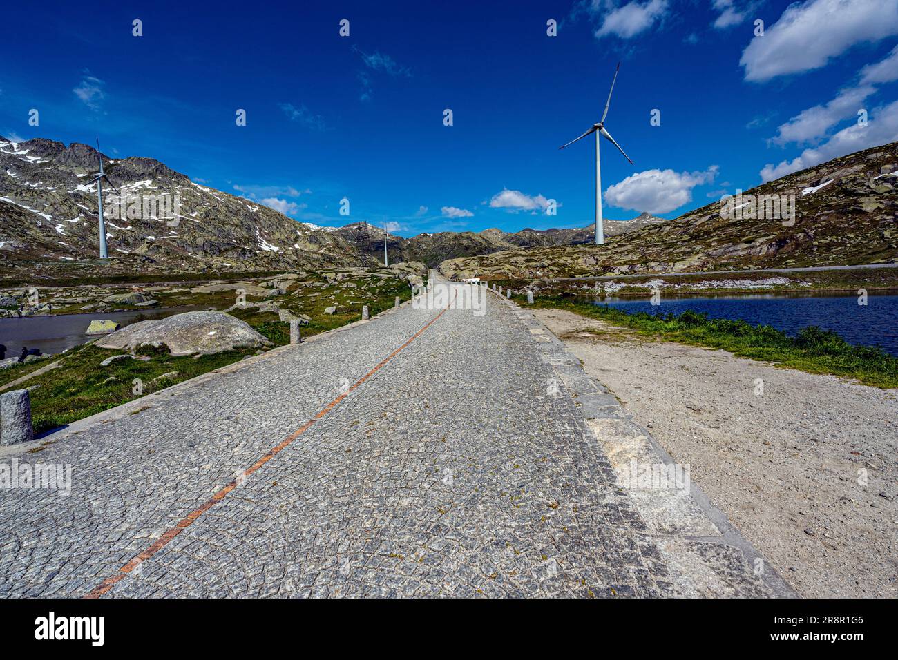 Die alte Straße Tremola zum Gotthardpass, Passo del St. Gottardo ...