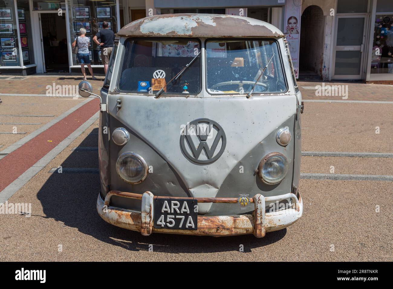 Volkswagen transporter van -Fotos und -Bildmaterial in hoher Auflösung ...