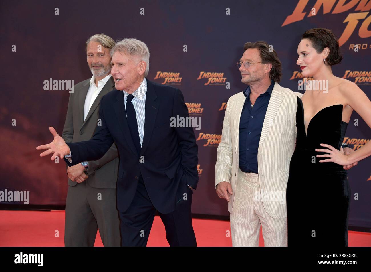 Mads Mikkelsen, Harrison Ford, Thomas Kretschmann und Phoebe Waller-Bridge bei der Premiere des ...