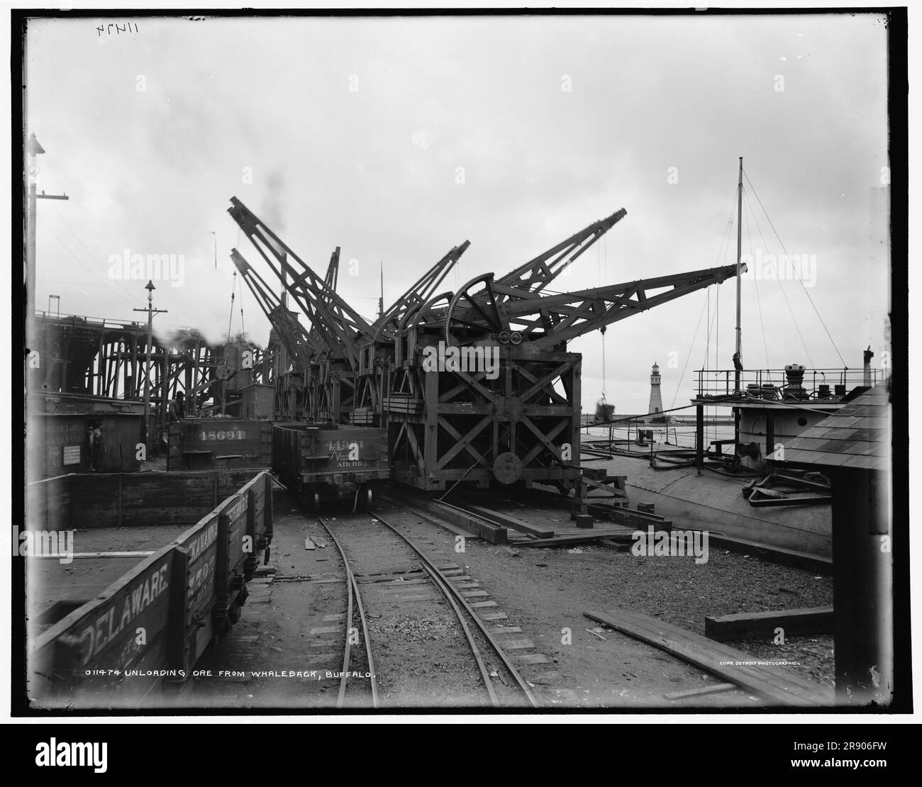 Dieses dock zum entladen Ausgeschnittene Stockfotos und -bilder - Alamy