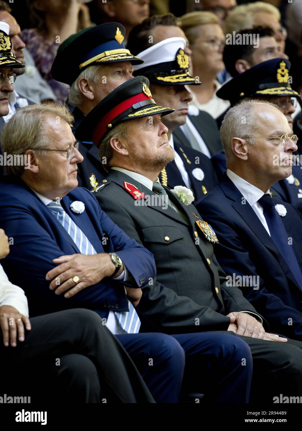 DEN HAAG - Jaap Smit, König Willem Alexander und Präsident des Senats ...