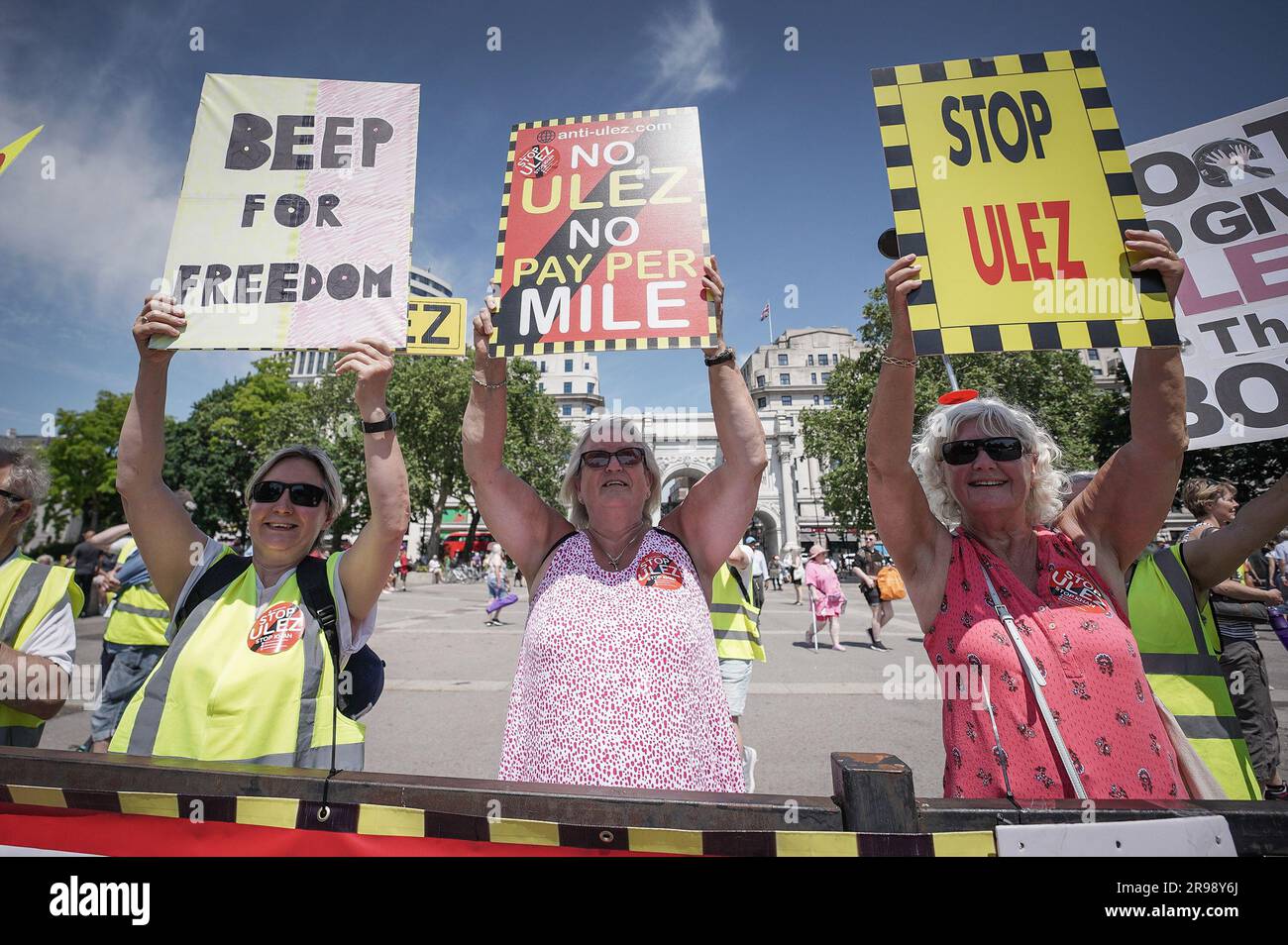 London, Großbritannien. 25. Juni 2023 Nein zu Ulez. Demonstranten ...