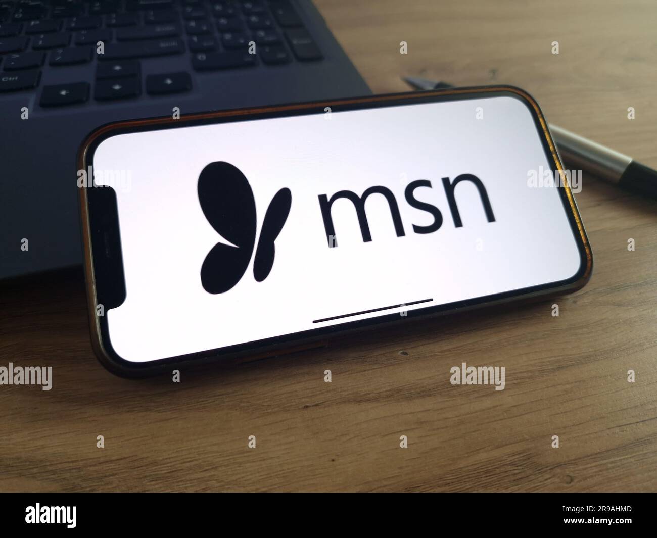 Konskie, Polen - 24. Juni 2023: MSN-Webportal von Microsoft Logo wird auf dem Bildschirm des ...