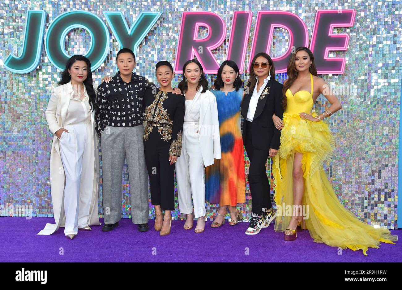 Sherry Cola, from left, Sabrina Wu, Stephanie Hsu, Teresa Hsiao, Cherry Chevapravatdumrong ...