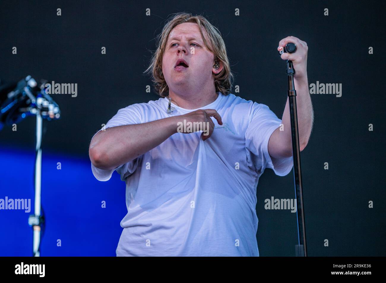 Lewis Capaldi spielt die Pyramide - Samstag beim Glastonbury Festival ...