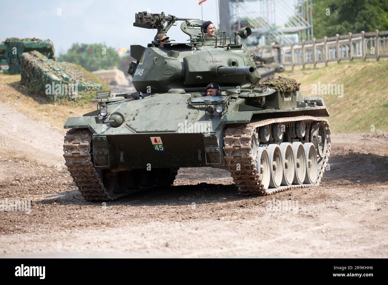 Uns m24 chaffee tank -Fotos und -Bildmaterial in hoher Auflösung – Alamy