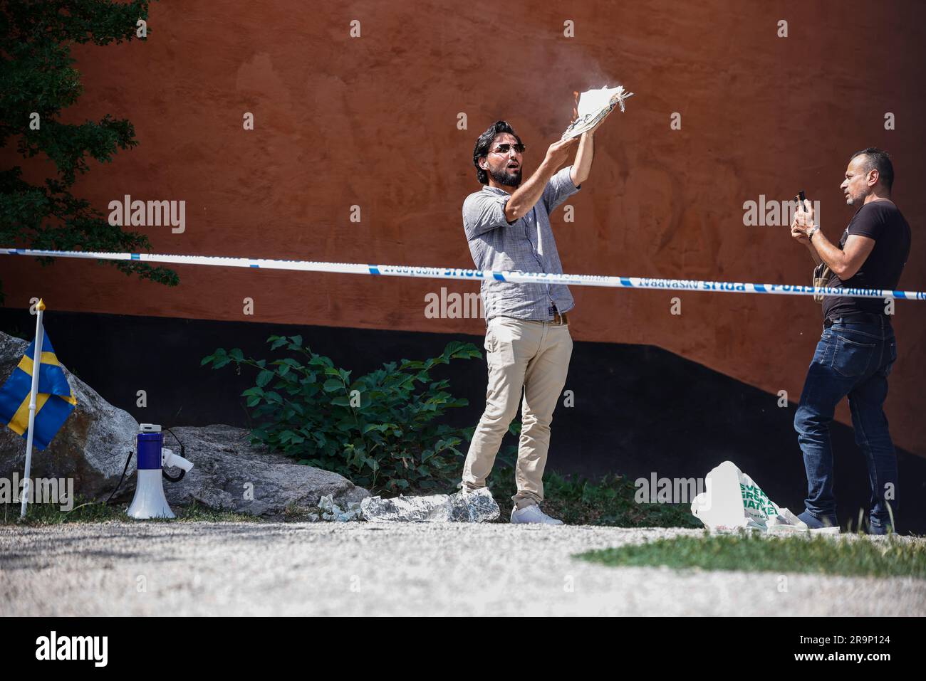 Salwan momika -Fotos und -Bildmaterial in hoher Auflösung – Alamy