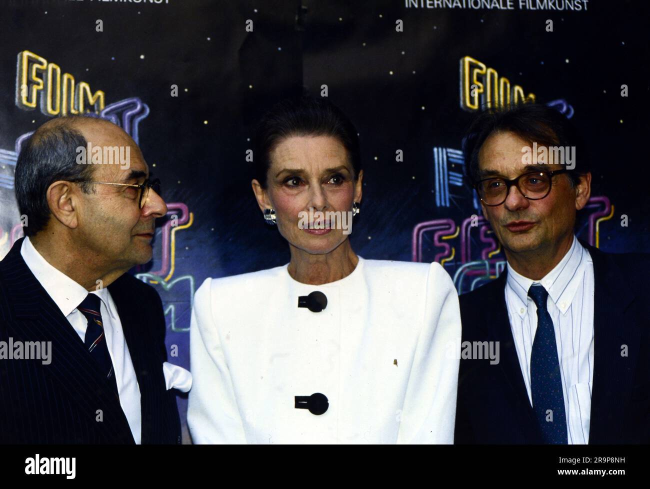 The british actress audrey hepburn -Fotos und -Bildmaterial in hoher ...