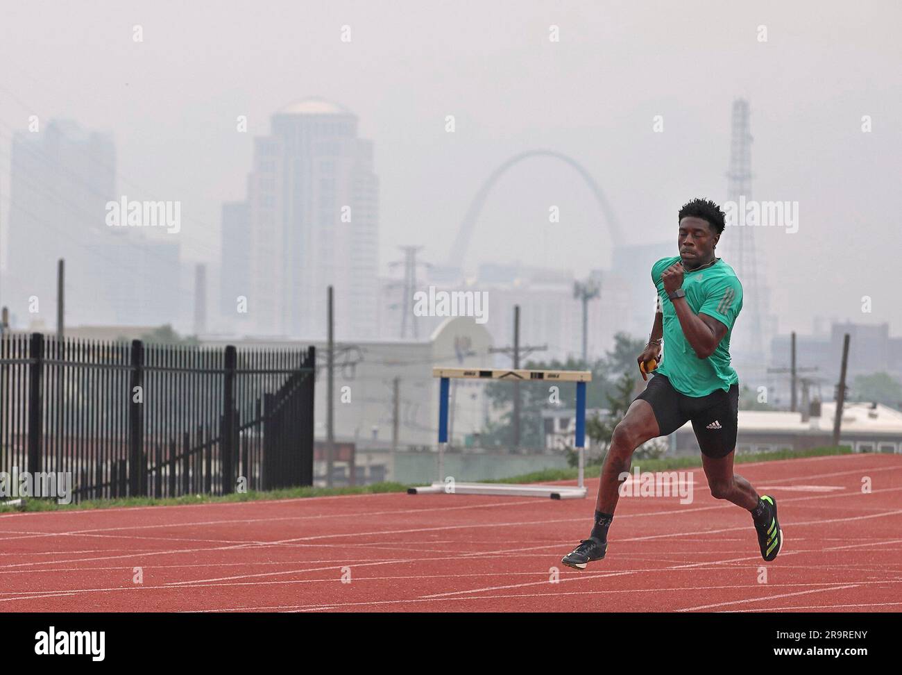 Smoke from the Canadian wildfires obscures the St. Louis skyline as ...