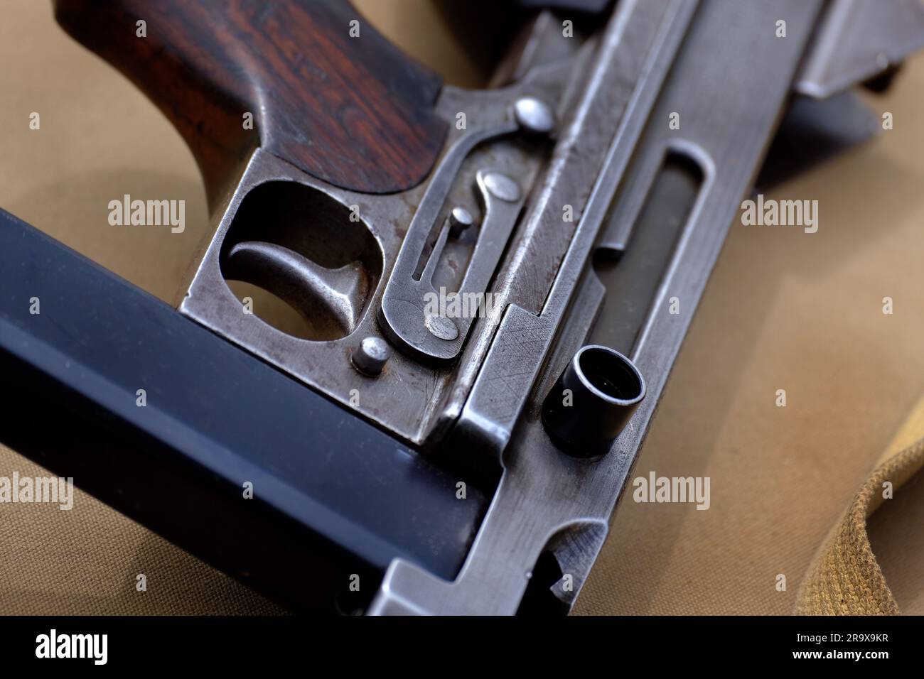 Ww2 thompson maschinenpistole -Fotos und -Bildmaterial in hoher ...