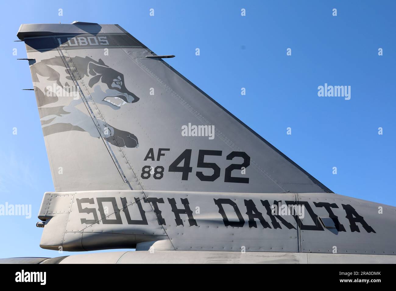 EIN US-AMERIKANISCHER Air Force F-16 Fighting Falcon Aircraft, das dem ...