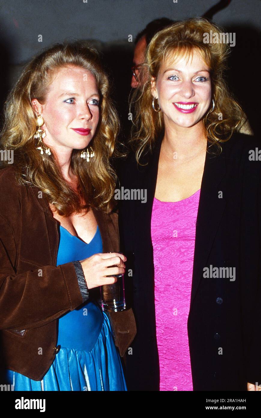 Marion Kracht, deutsche Schauspielerin und Sprecherin (Links), mit ...