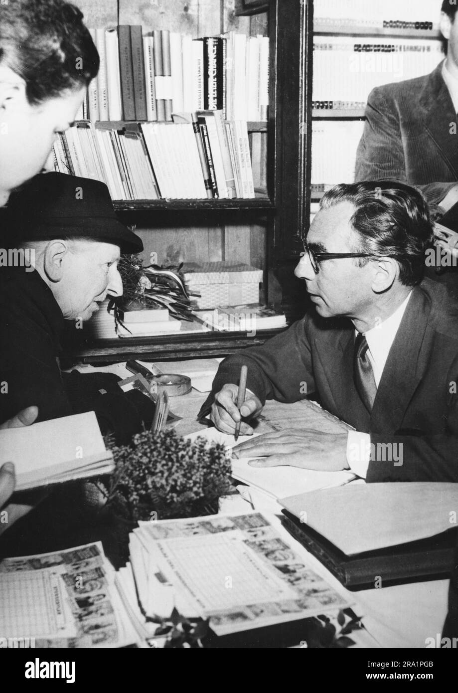 Original-Bildunterschrift: Der beliebte erfolgreiche deutsche ...