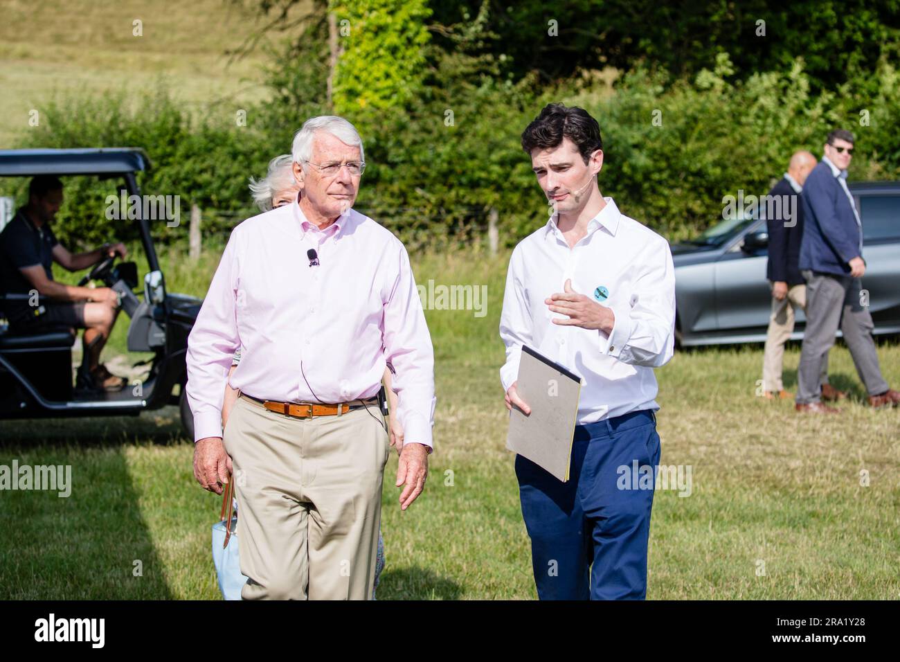 Tim bouverie -Fotos und -Bildmaterial in hoher Auflösung – Alamy