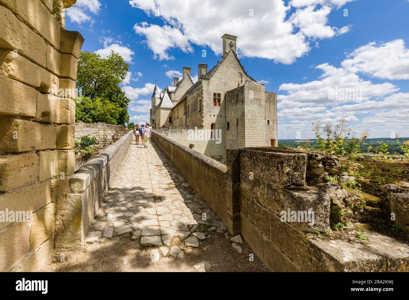Festung royale chinon -Fotos und -Bildmaterial in hoher Auflösung – Alamy