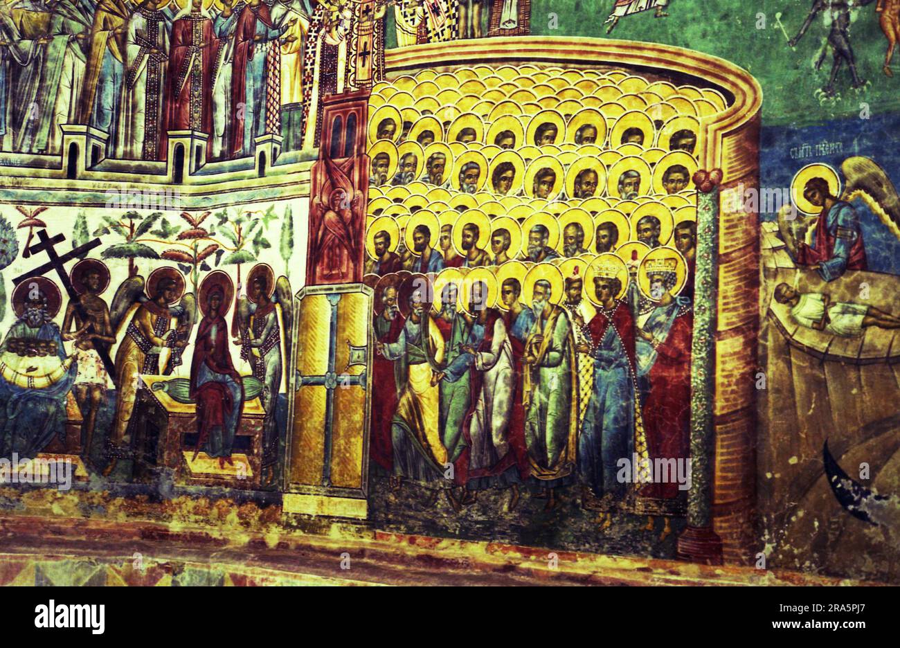 Gura Humorului, Kreis Suceava, Rumänien, 1999. Bemalte Außenwand des Klosters Voronet, ein ...