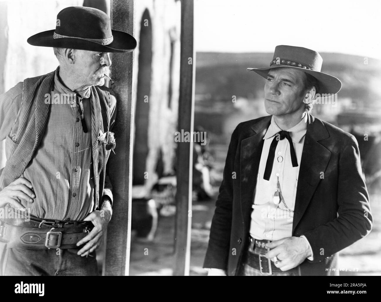 WALTER HUSTON als Doc Holliday im OUTLAW 1943 Regisseure HOWARD HUGHES ...