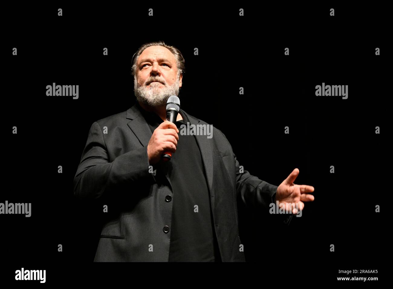 Australian actor Russell Crowe speaks to the audience prior the ...